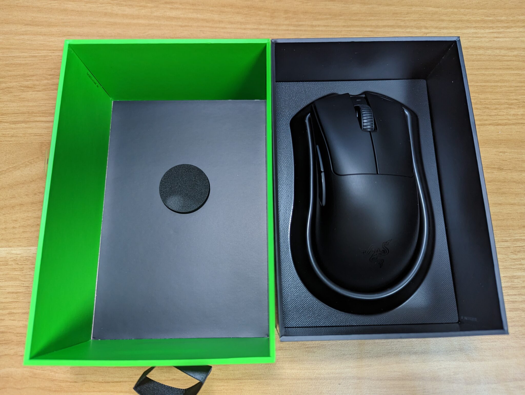 【Razer DeathAdder V3 Pro】レビュー「コスパの悪い高性能マウス」 | のんたびのガジェットブログ